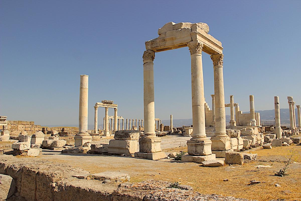 Laodicea (ad Lycum) Ancient City - LikeCesme